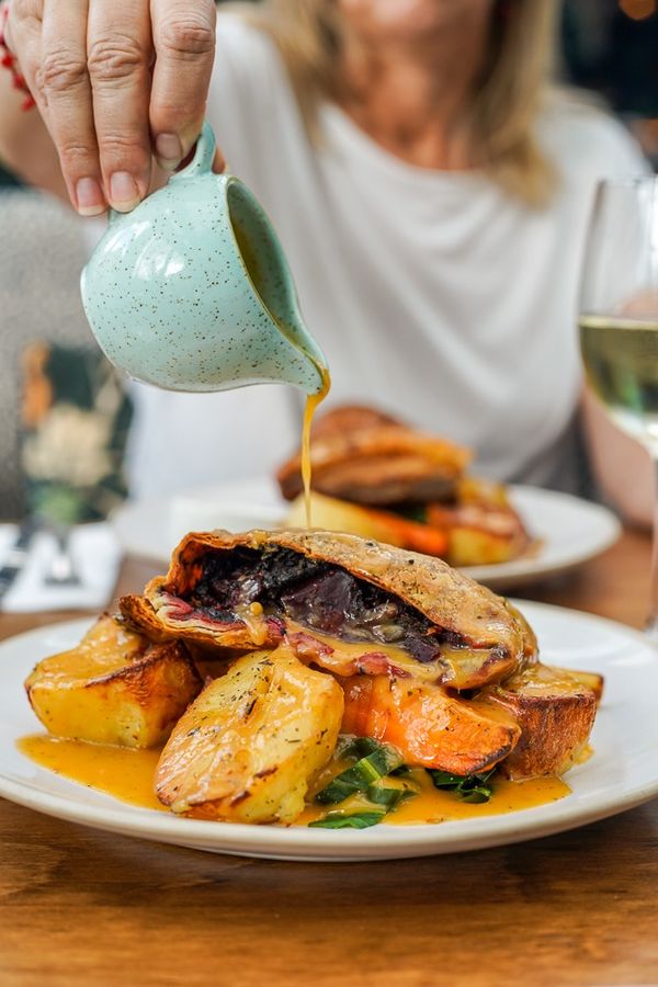 Food and Drink - Halfway House